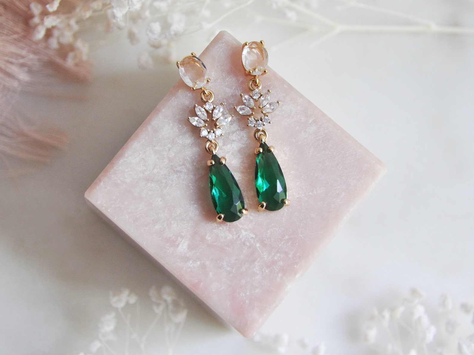 Emerald Green Earrings, Boho Bridal Earrings, Woodland Wedding, Leaf ...