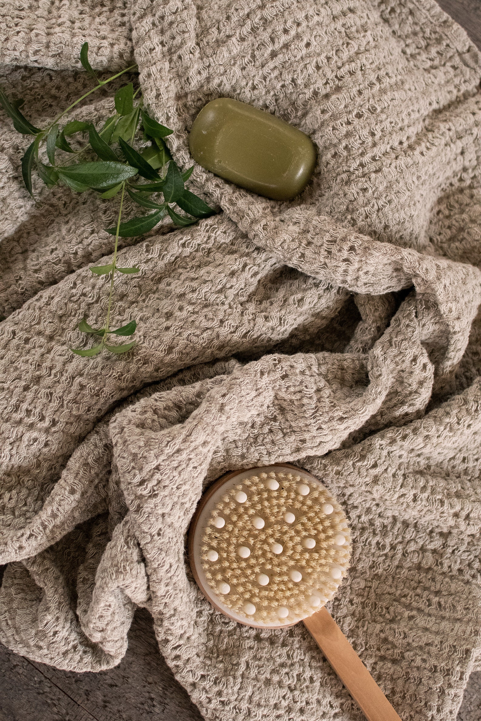 Natural Linen Bath Towels Rustic Waffle Body Towels Thick Massage Throw ...