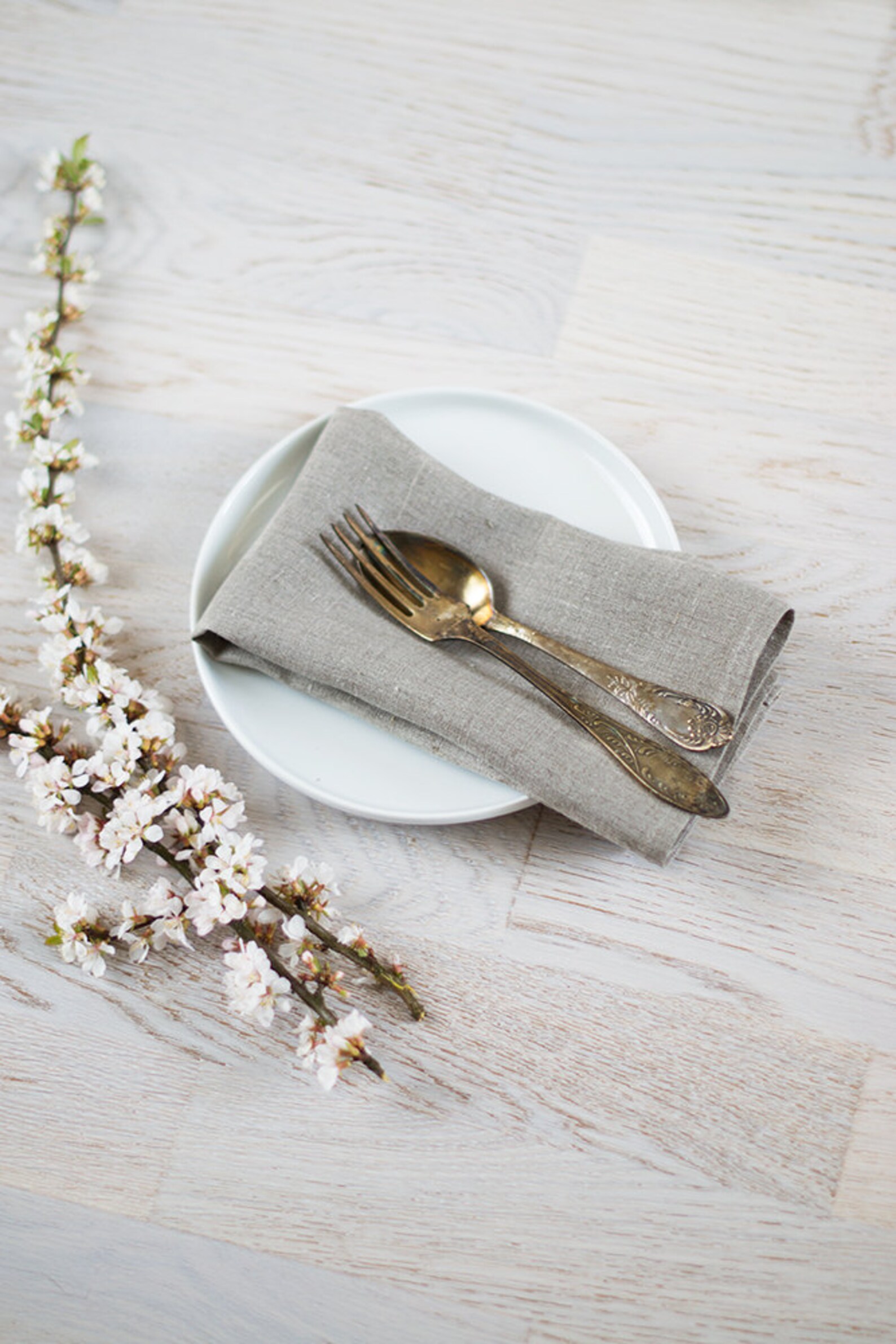 Table Setting Natural Linen Napkins Set of 12 Reusable Napkins Wedding ...