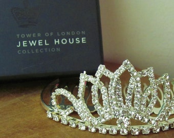 Tiara Gift Box - Etsy