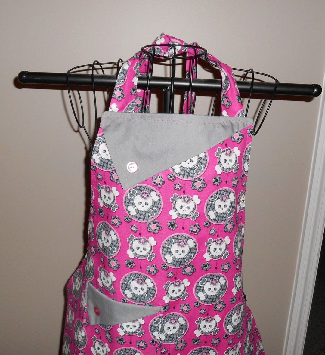 Pink and Grey Skull and Crossbones - Women's Apron - Ruffle - Pocket ...