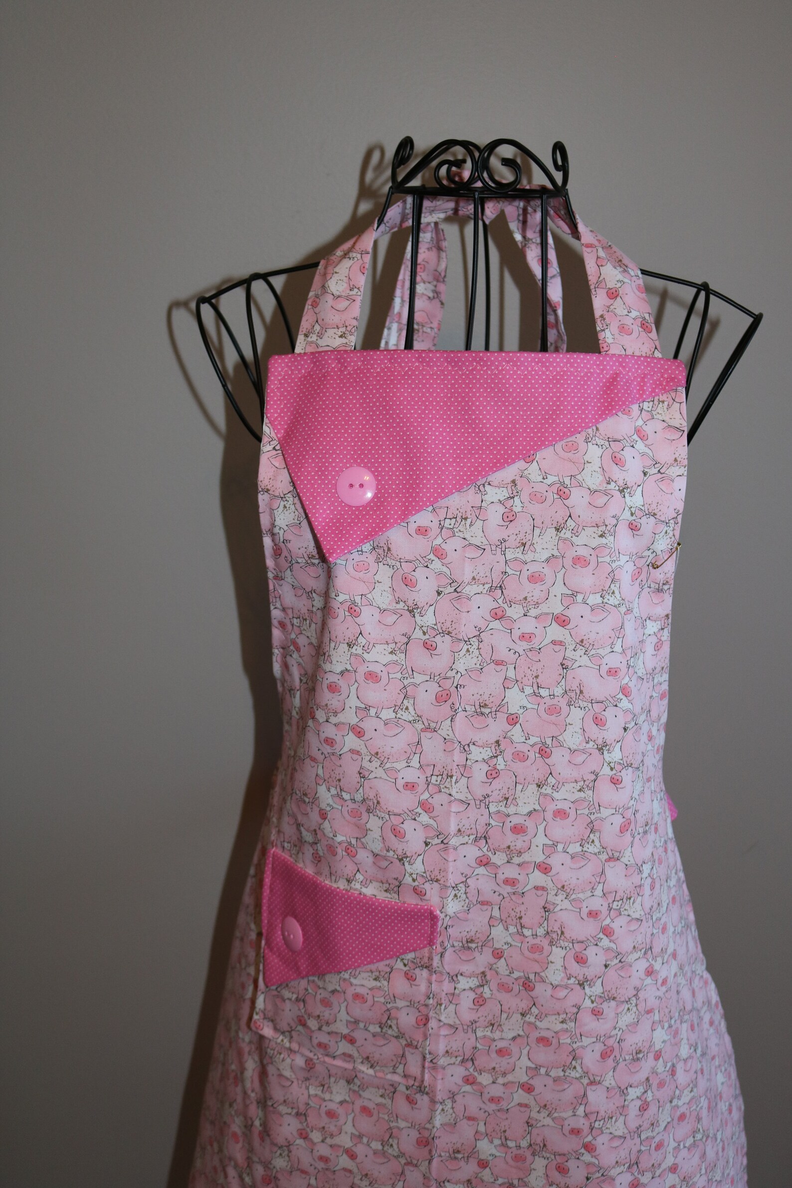 Cute Pink Pigs - Women's Apron - Pocket - Ruffle - Farmer - Hogs ...