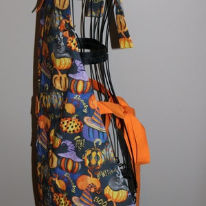 Halloween Pumpkins, Witches Hats and Boo - Women's Apron -pocket ...