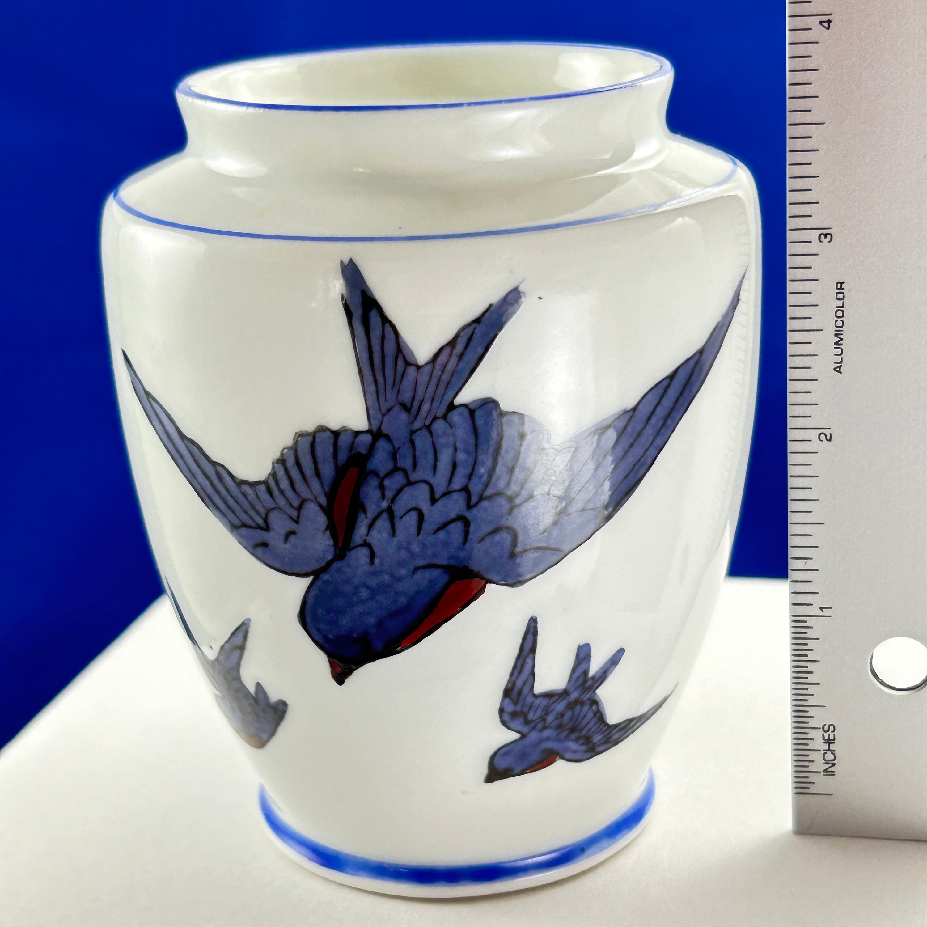 10cm Nagoya SNB Nippon Mark Blue Swallow Ginger Jar Vase 4 High X 3.25 ...