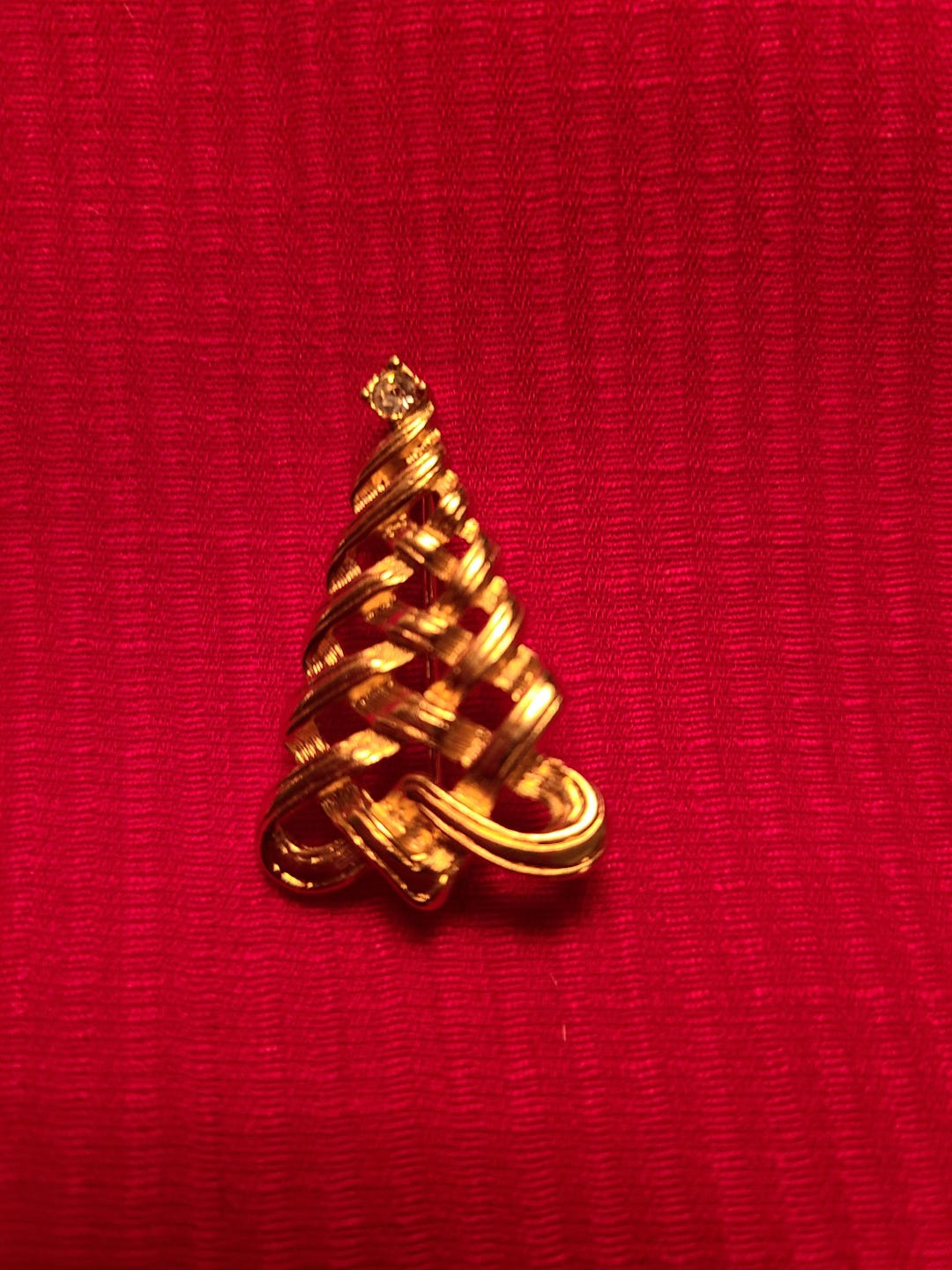Vintage AVON Christmas Tree Pin - Etsy
