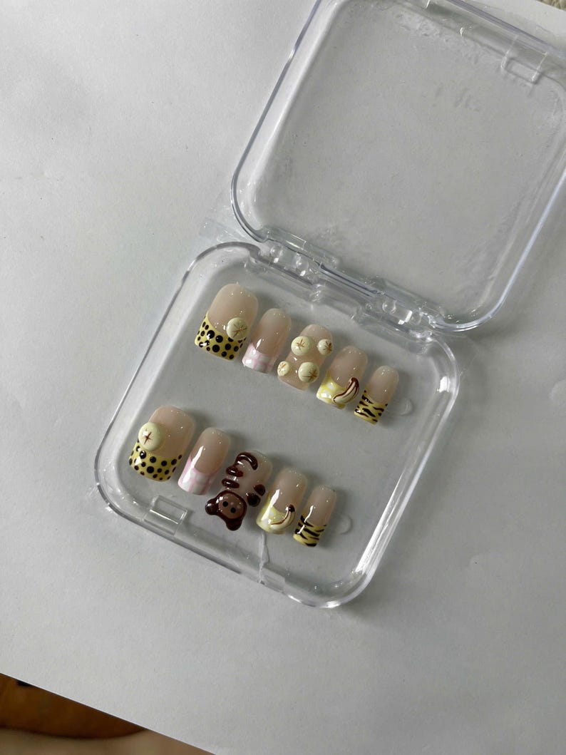 3D Monkey Press on Nails, 3D Playful Banana Nail Art, Leopard Print ...