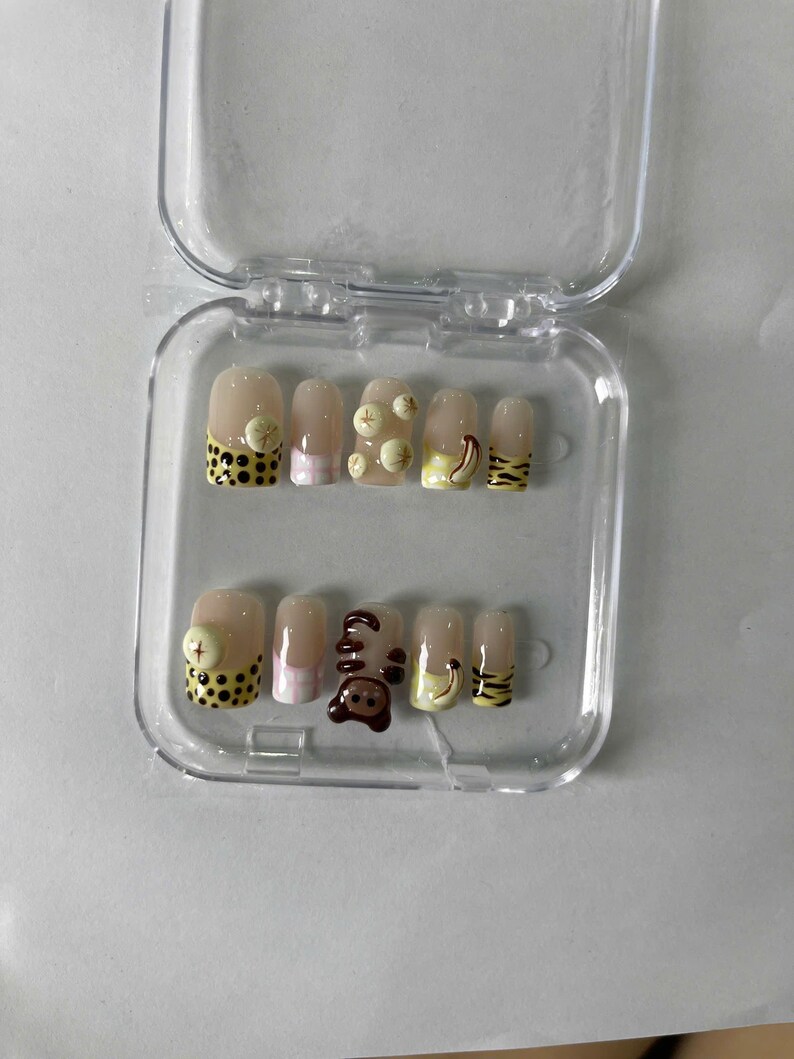 3D Monkey Press on Nails, 3D Playful Banana Nail Art, Leopard Print ...