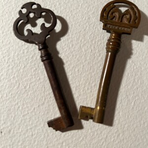 2 Unusual Antique Open Barrel Skeleton Keys - Etsy