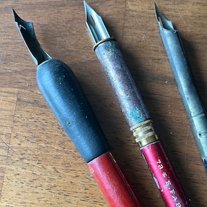 Three Vintage Wooden Fountain Dip Pens With Nibs, Calligraphy, Pen and ...