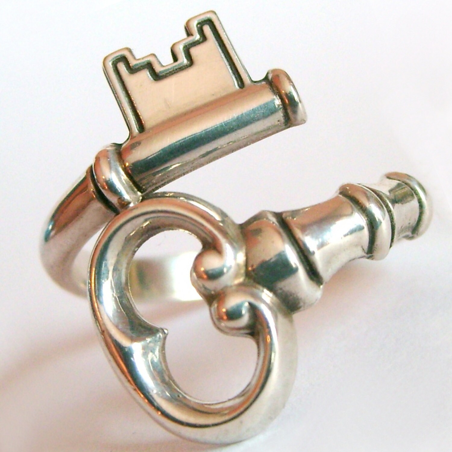 1976 Vintage Sterling SKELETON KEY Ring Avon, the Secret Key! - Etsy