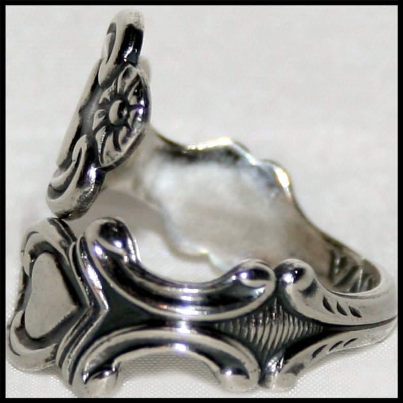 Sterling Silver TREASURED HEART Ring - AVON 1975 - Authentic Vintage - Etsy