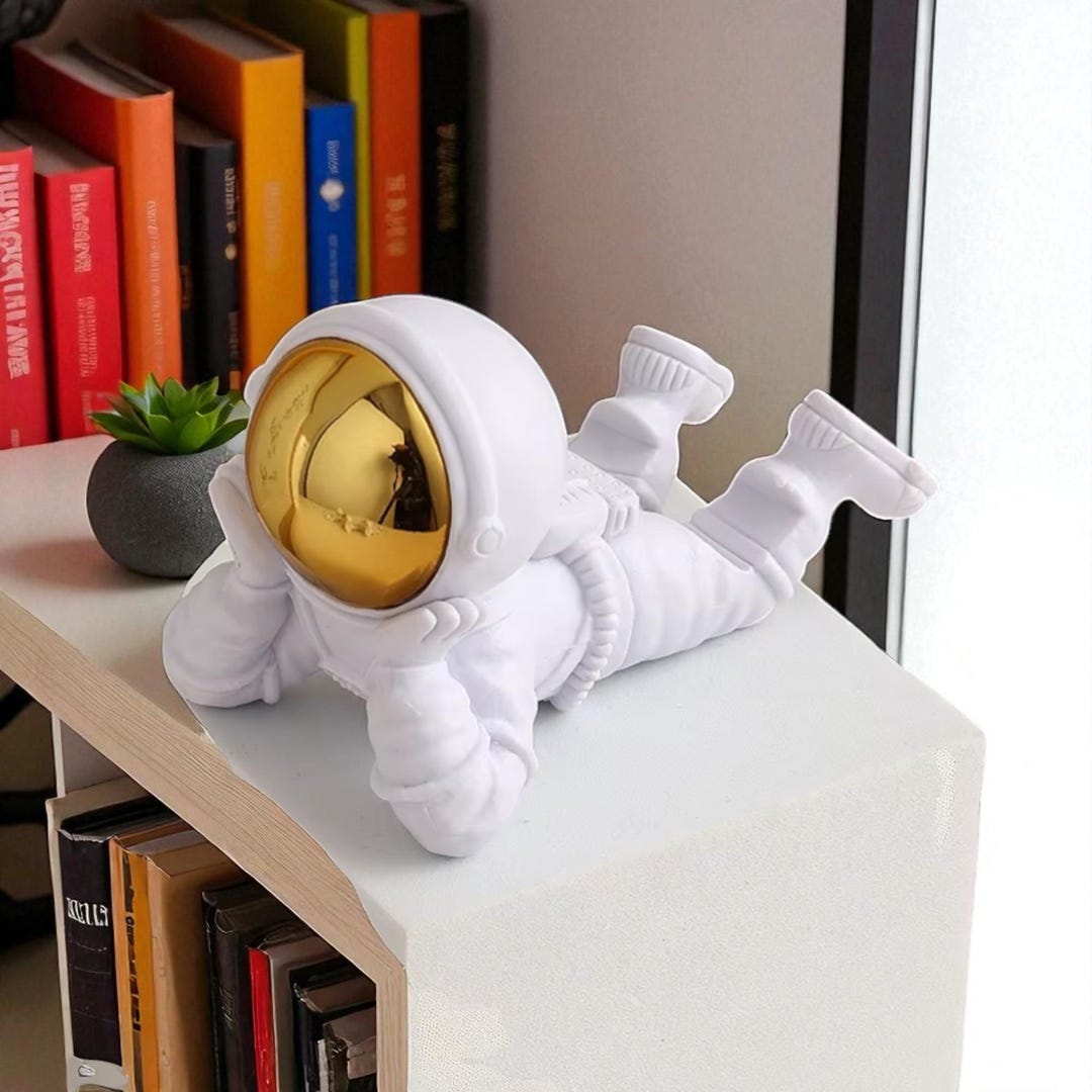 Astronaut Desktop Ornaments | Spaceman Phone Holder for Desk Home ...