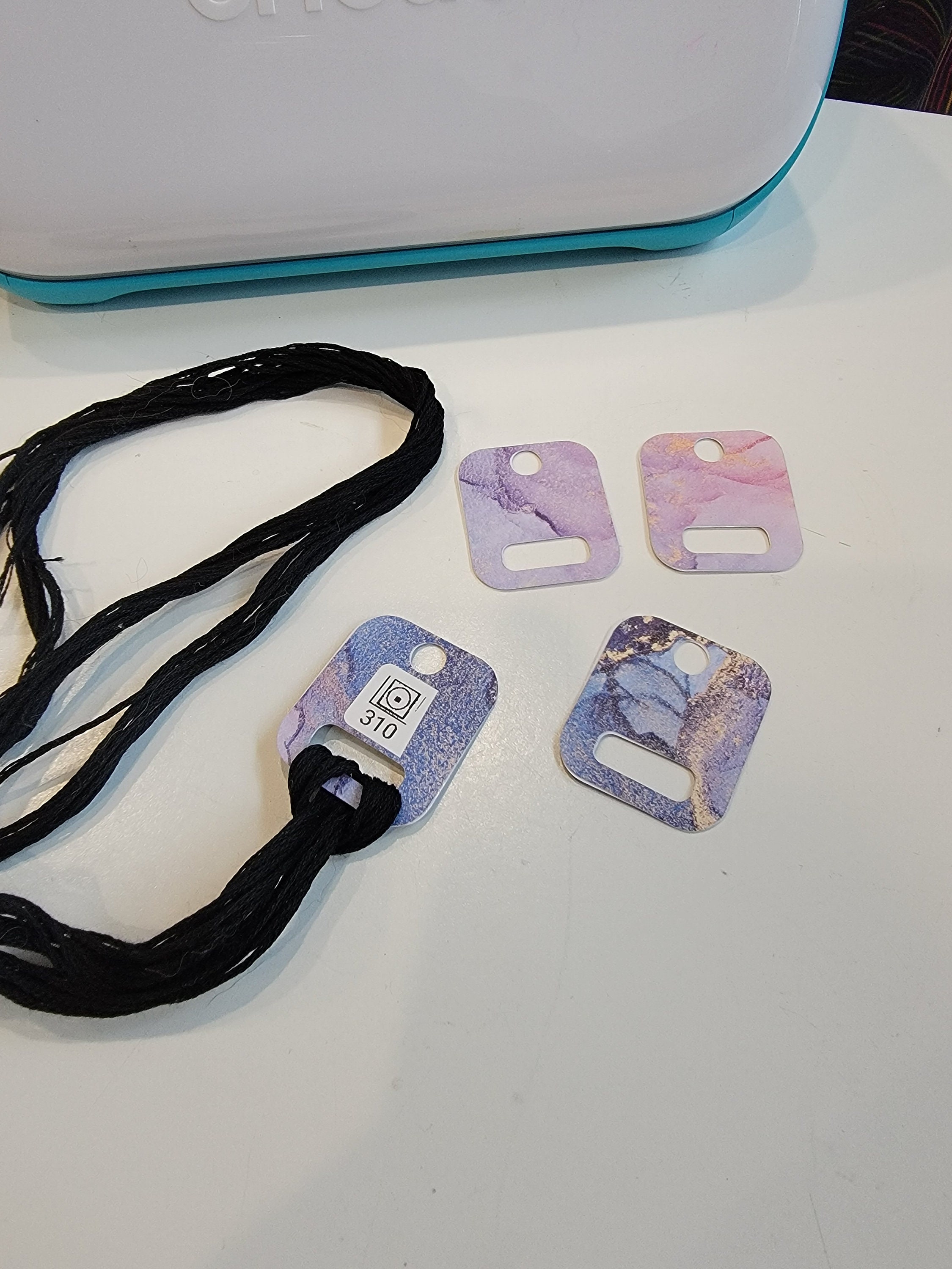 Cricut SVG/PNG for Small Floss Drop - Etsy