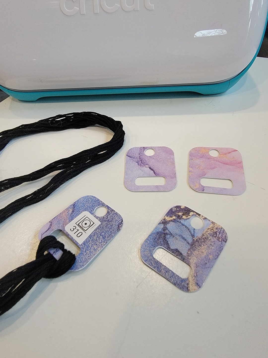 Cricut SVG/PNG for Small Floss Drop - Etsy