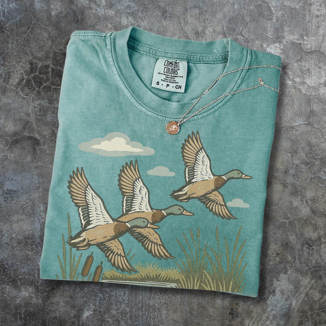 Vintage Duck Graphic Tee for Bird Lover Gift, Retro Wildlife Naturecore ...