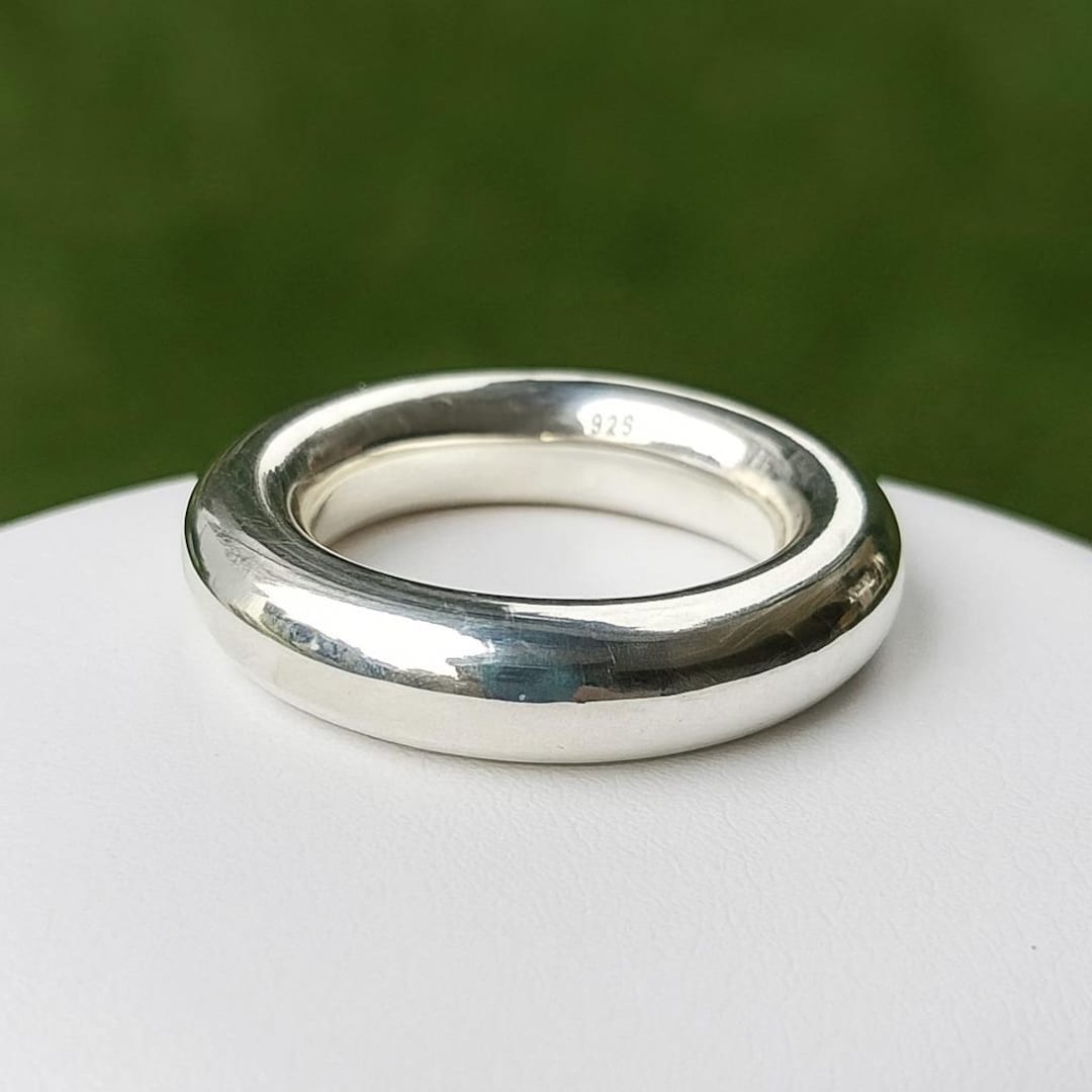 Simple 2mm Sterling Silver Band Ring - Thin Stacking Ring - Etsy