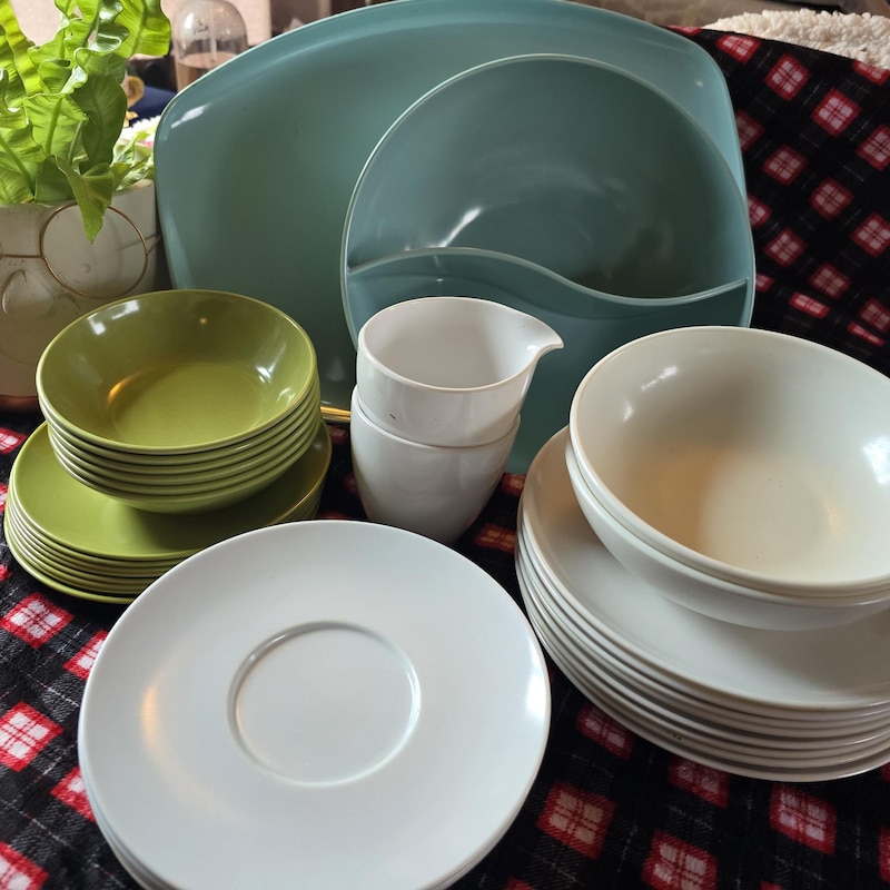 1970s Melamine Plates - Etsy