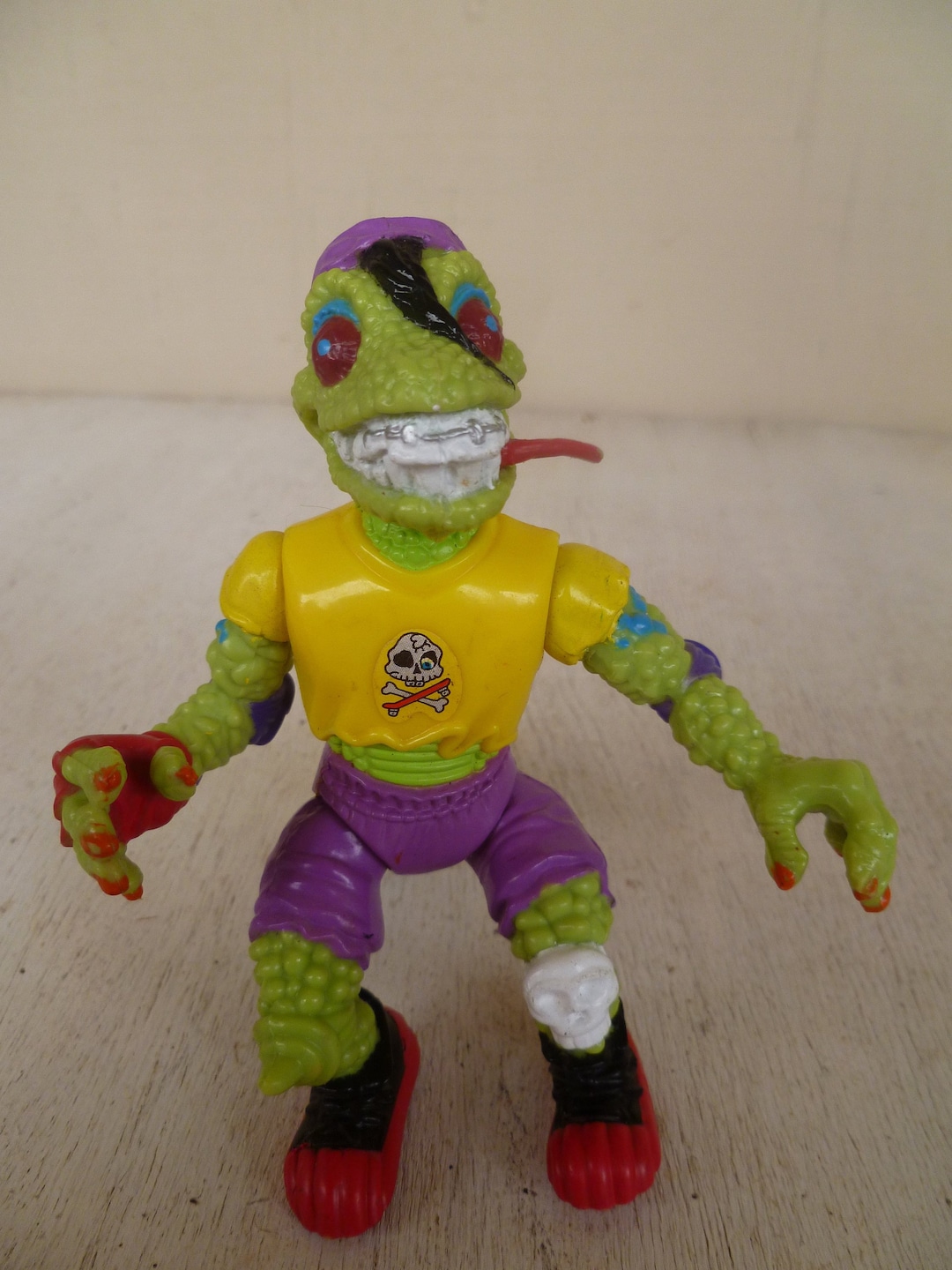 Teenage Mutant Ninja Turtle Lizard Figurine Mondo Gecko Action Figure ...