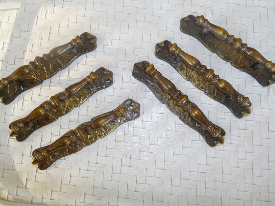 Metal Retro Fit Drawer Pulls Back Plate 5.5 Pull 4.25 Screws 3 Apart ...