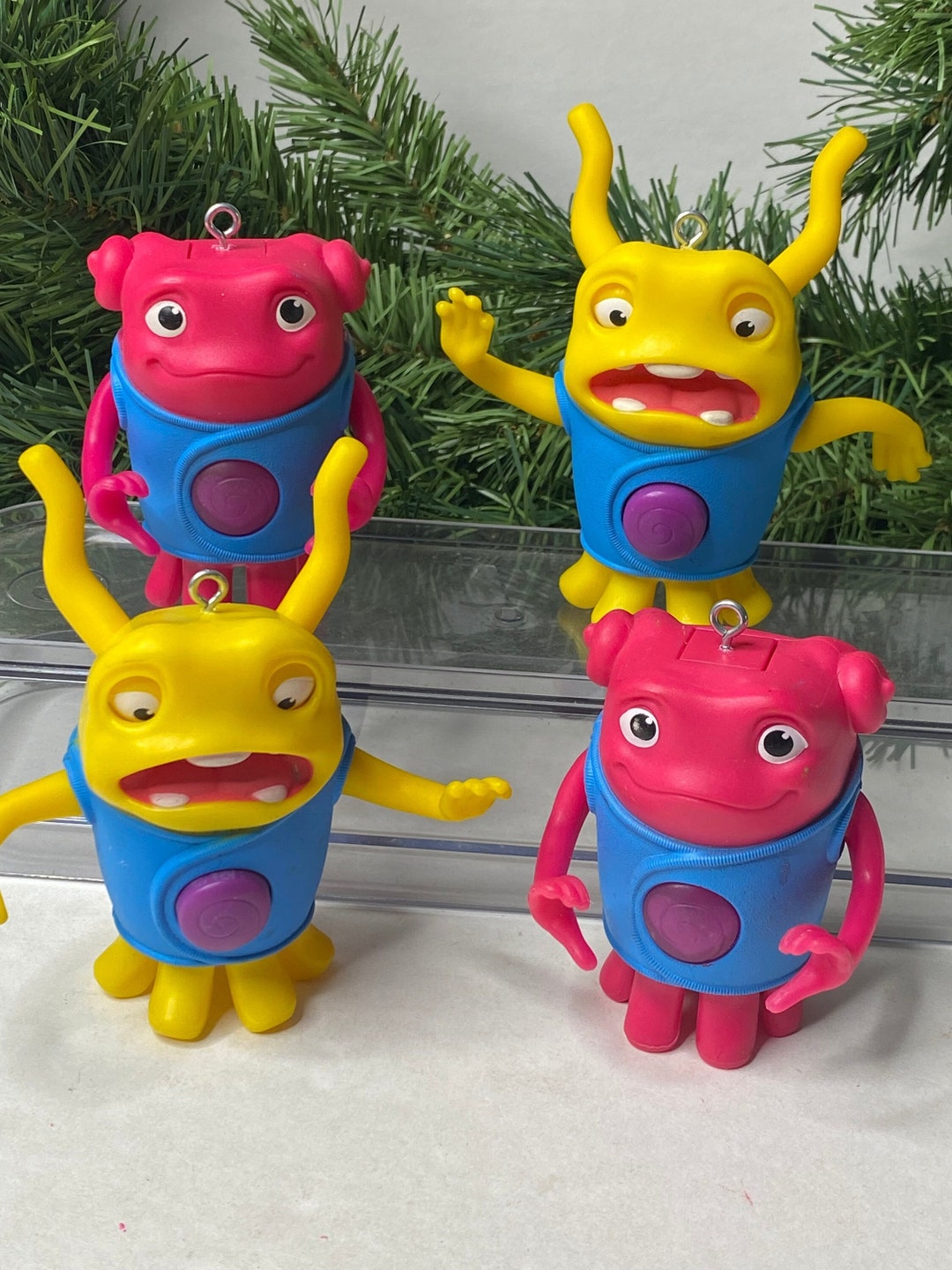 Dreamworks Movie "home" Christmas Ornaments Cake Topper Set of 4 ...