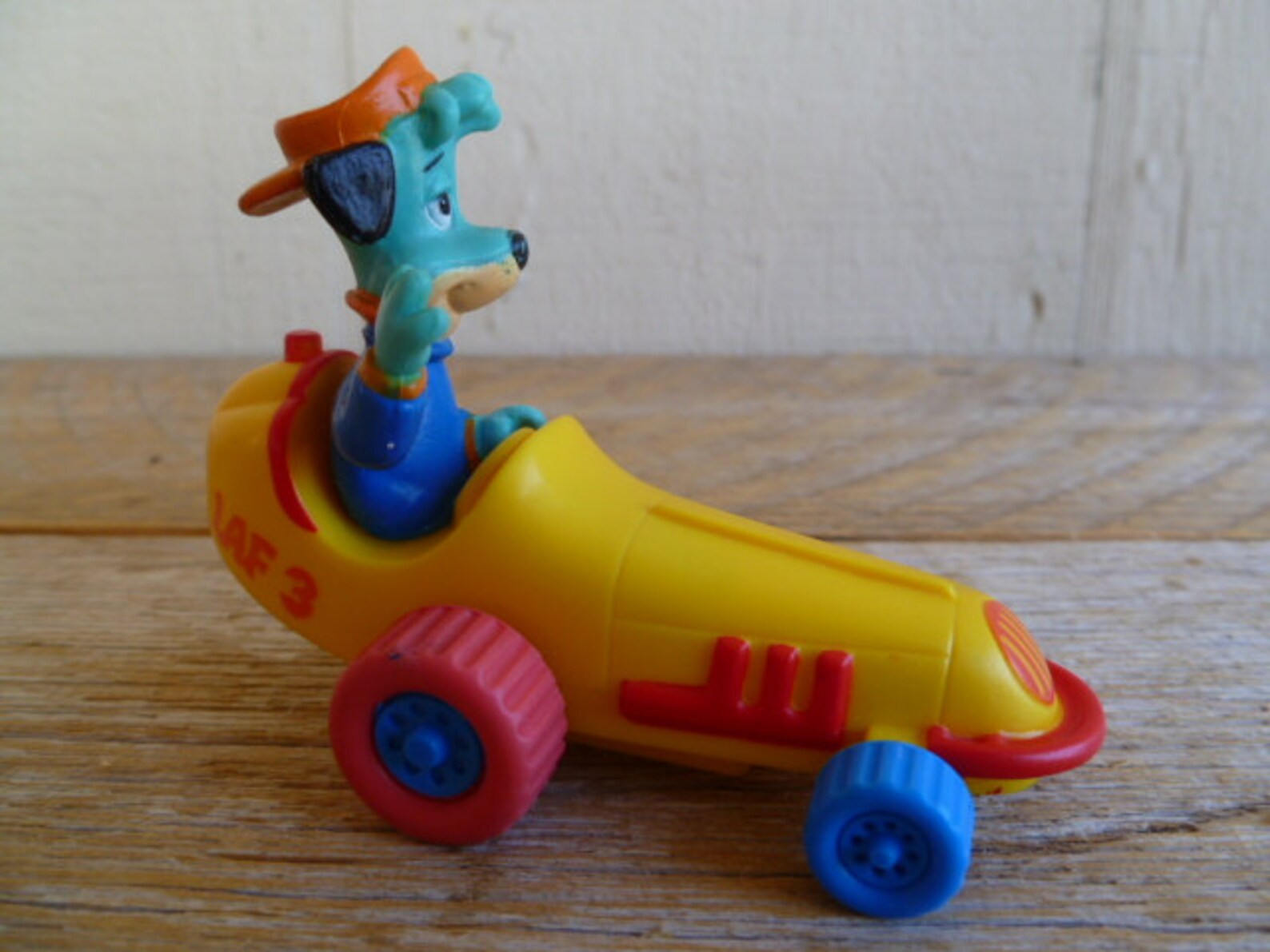 Huckleberry Hound Race Car Mcdonalds Hanna Barbera 1991 - Etsy