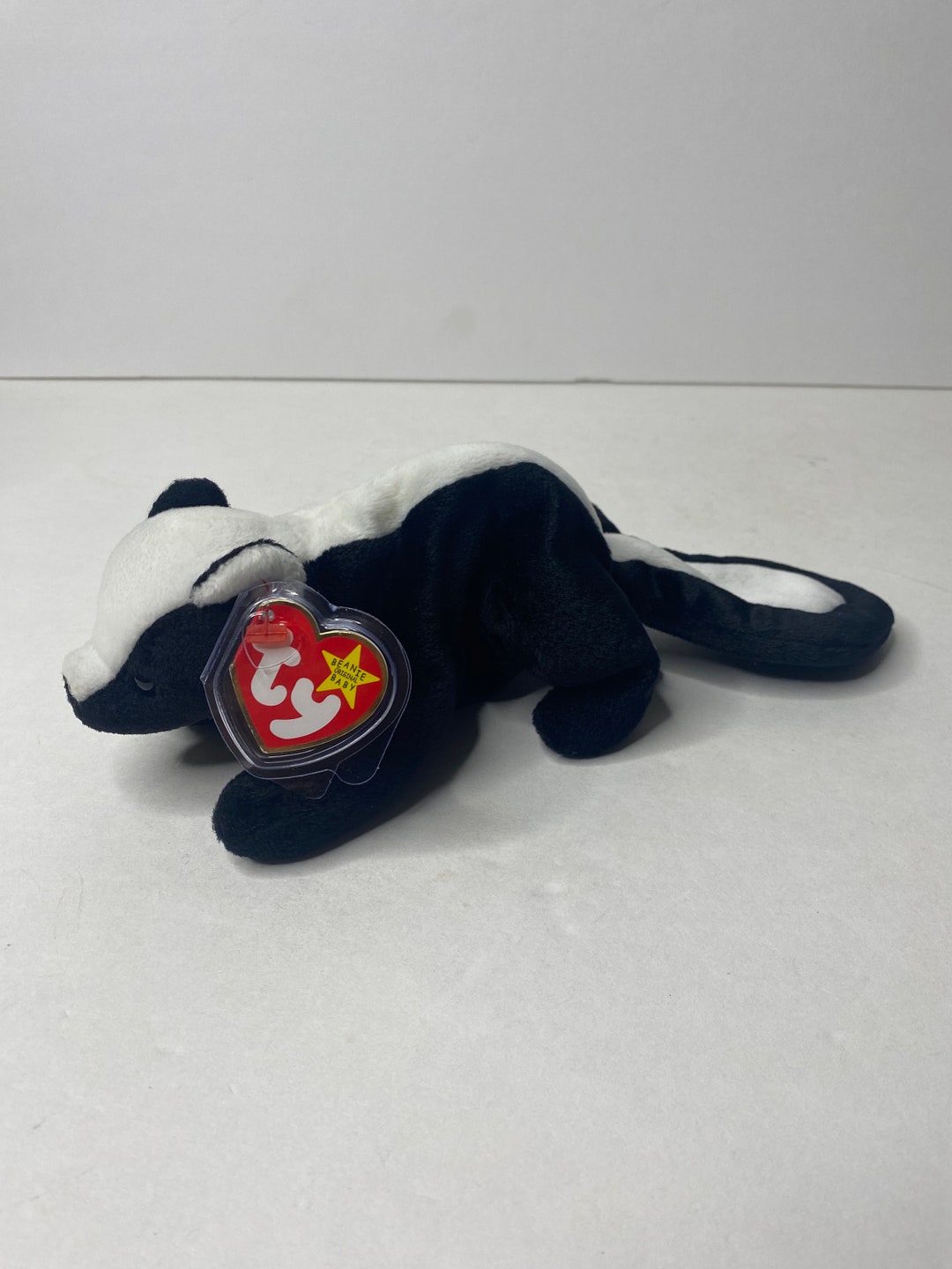 Ty Stinky the Skunk Beanie Babies Plush Skunk W/ Tags 11" Long 1995 ...