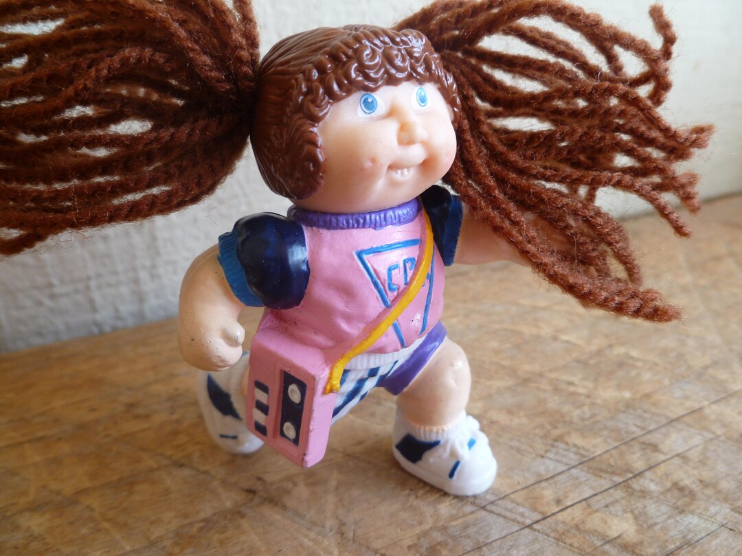 Cabbage Patch Kids Miniature Figurine Doll With Walkman Jogging Outfit ...