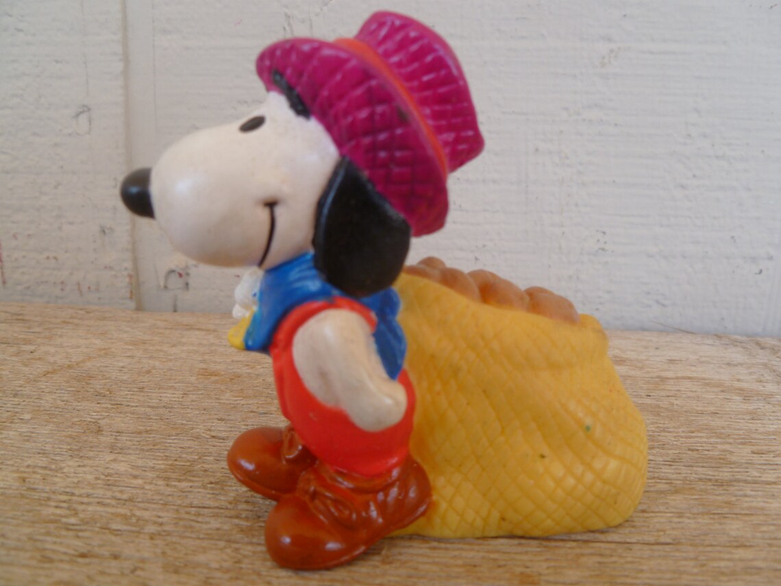 Snoopy Cowboy Gold Prospector Plastic Figure 3" Tall Rare Mcdonalds ...
