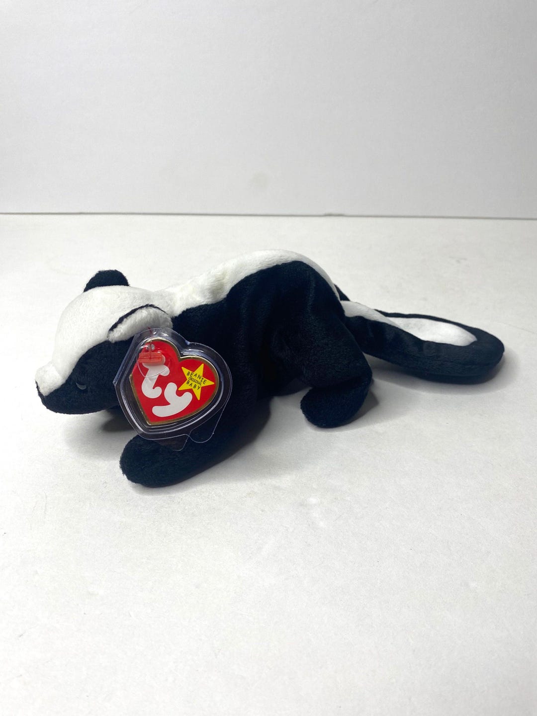 Ty Stinky the Skunk Beanie Babies Plush Skunk W/ Tags 11" Long 1995 ...