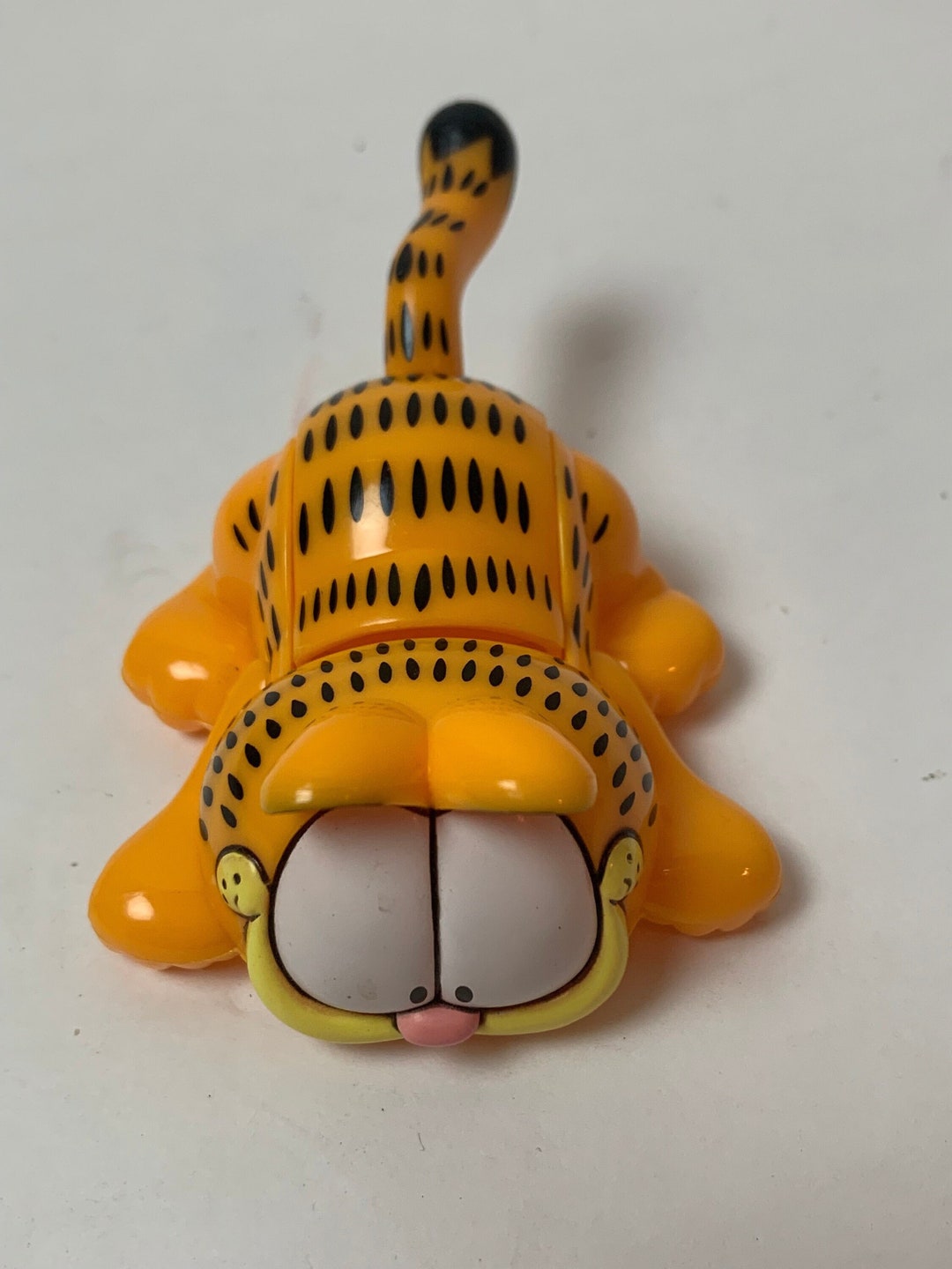 Vintage Garfield Magnifying Glass Figurine Cake Topper 2" Long 2001 - Etsy
