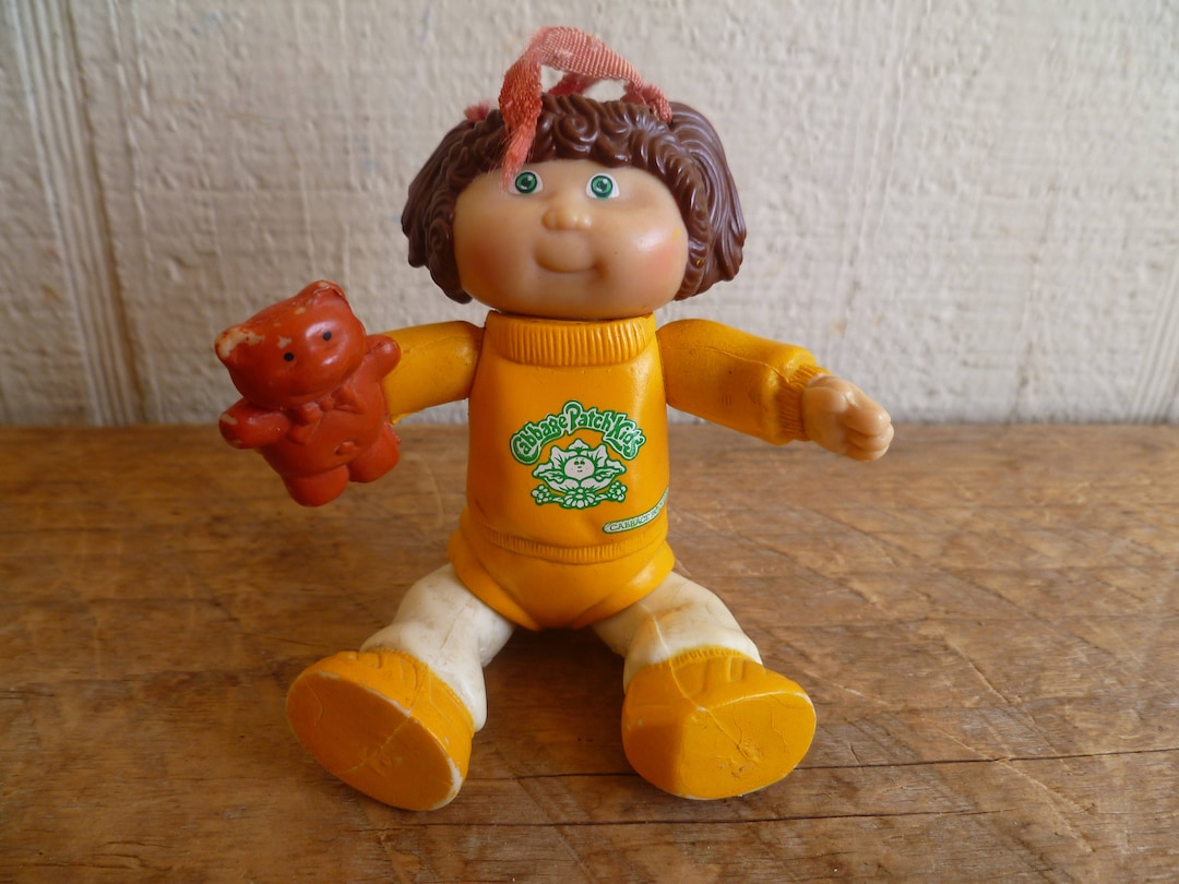 Cabbage Patch Kids Miniature Figurine Doll Holding a Teddy Bear Cake ...