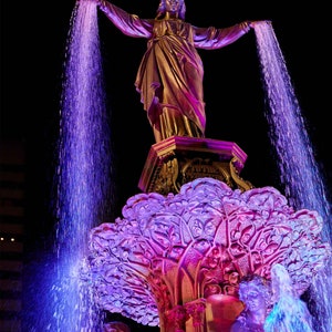 Fountain Square Cincinnati Photography Print, A Historic Landmark, With ...