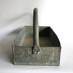 Vintage Galvanized Metal Tool Caddy ... Primitive Rustic Plant Holder ...