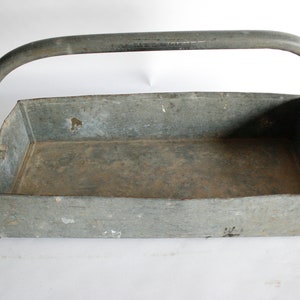 Vintage Galvanized Metal Tool Caddy ... Primitive Rustic Plant Holder ...