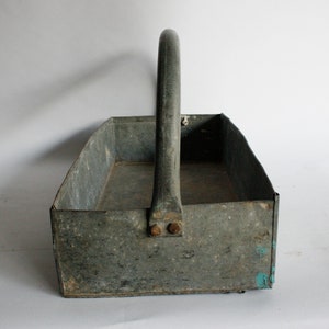Vintage Galvanized Metal Tool Caddy ... Primitive Rustic Plant Holder ...