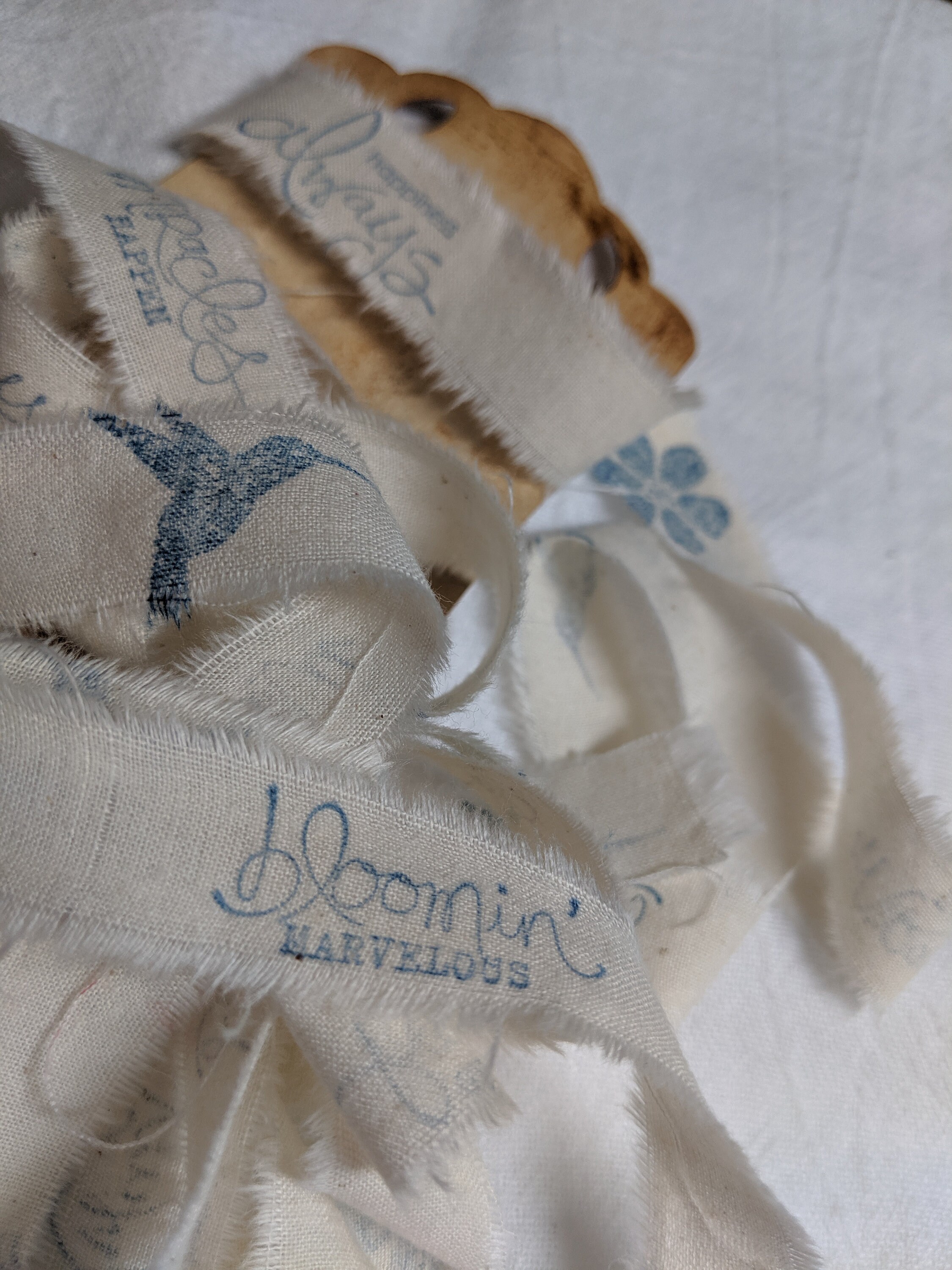 Ribbon - Happy Quotes - Etsy