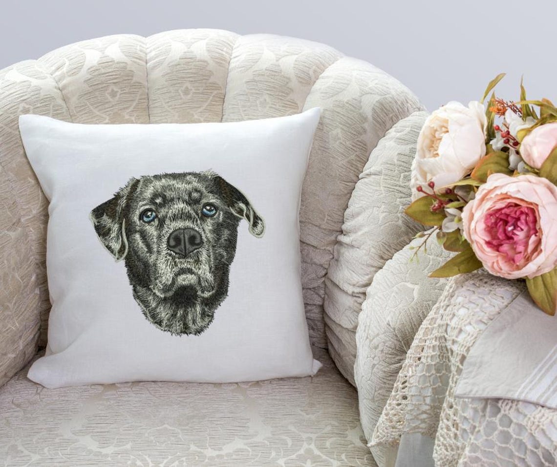 Black Labrador Retriever Embroidery Design: Realistic Dog Portrait ...