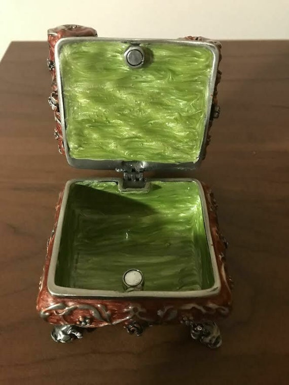 Victorian Style Miniature Chair Jewelry Box tray/Jewe… - Gem