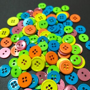 Favorite Findings Plastic Novelty Buttons/diy Sewing Craft Supplies ...
