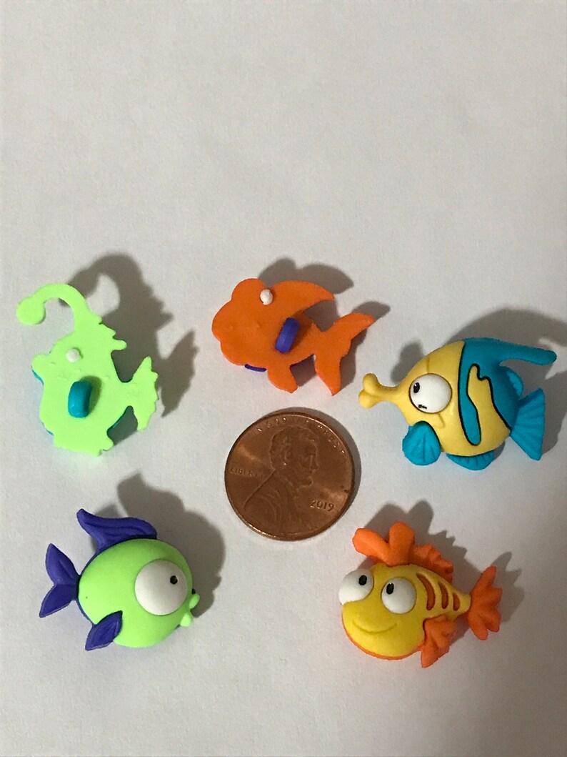 Something Fishy Plastic Novelty Buttons/fish Fishes Sewing - Etsy