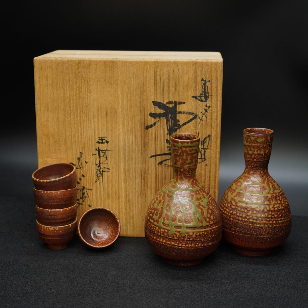 Japanese Sake Set With 2 Tokkuri & 5 Guinomi | Vintage Pottery in ...