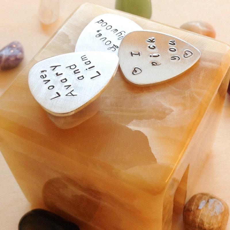 Guitar Pluck Personalised - Etsy