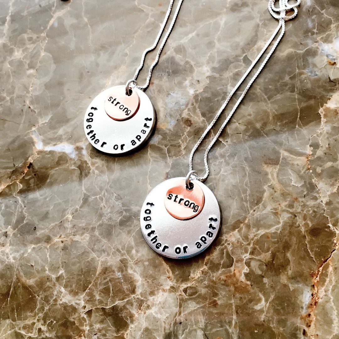 Collier de couples personnalisé Collier de maman estampé à la main ...