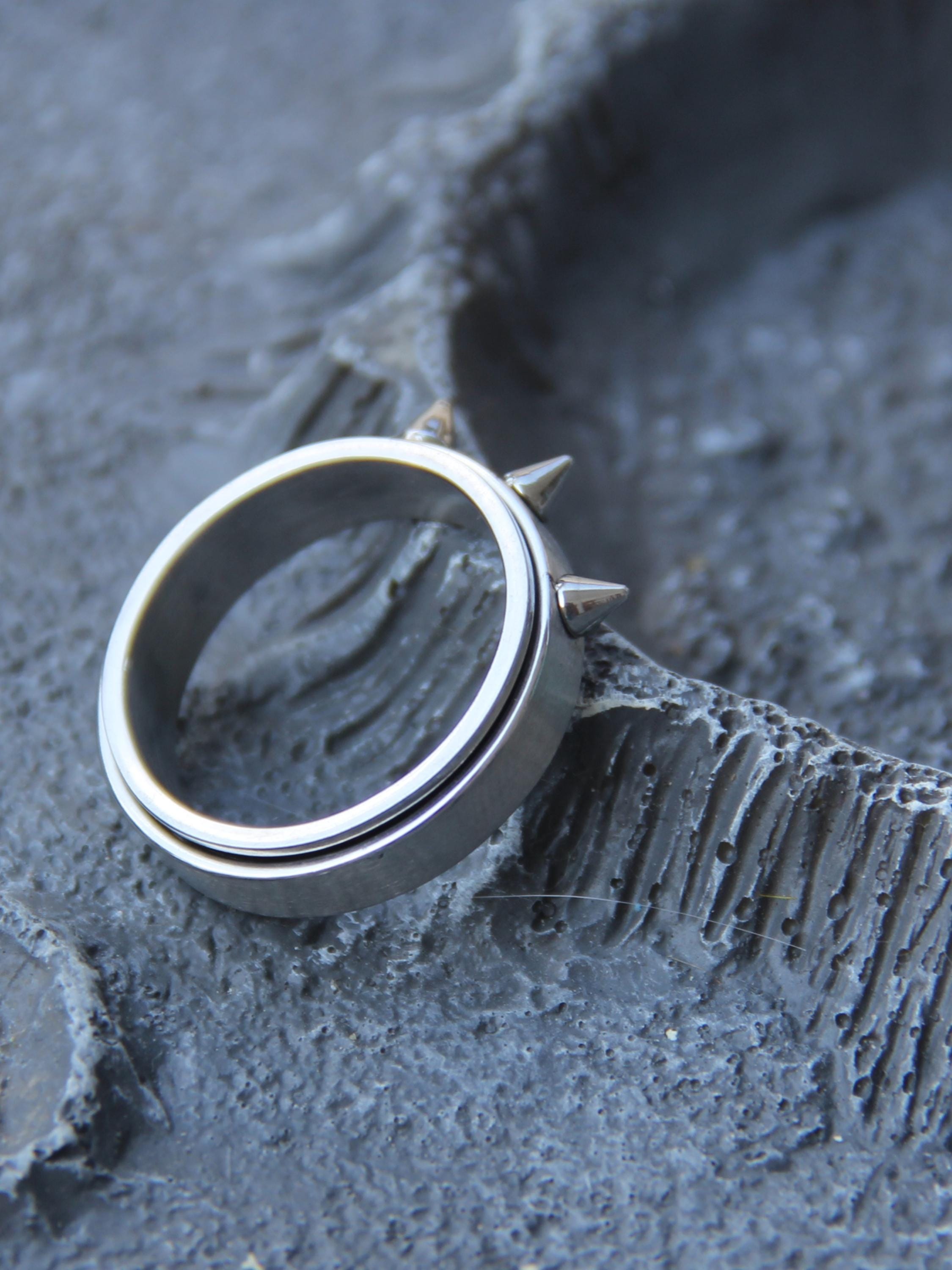 Spiked Spinner Ring for Women – Punk Fidget Ring for Stress Relief ...