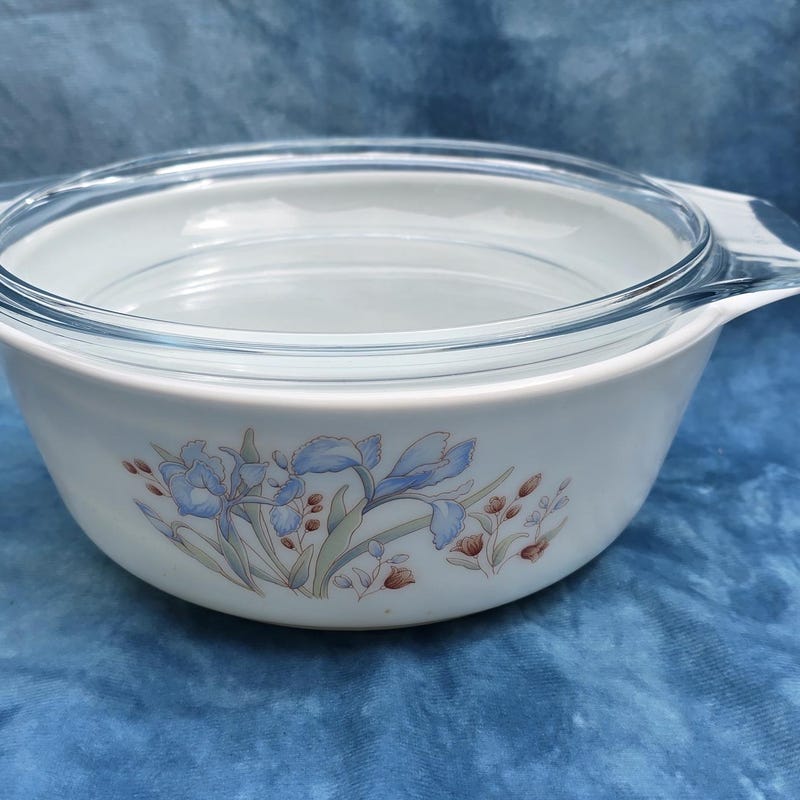8 in Vintage Casserole - Etsy UK