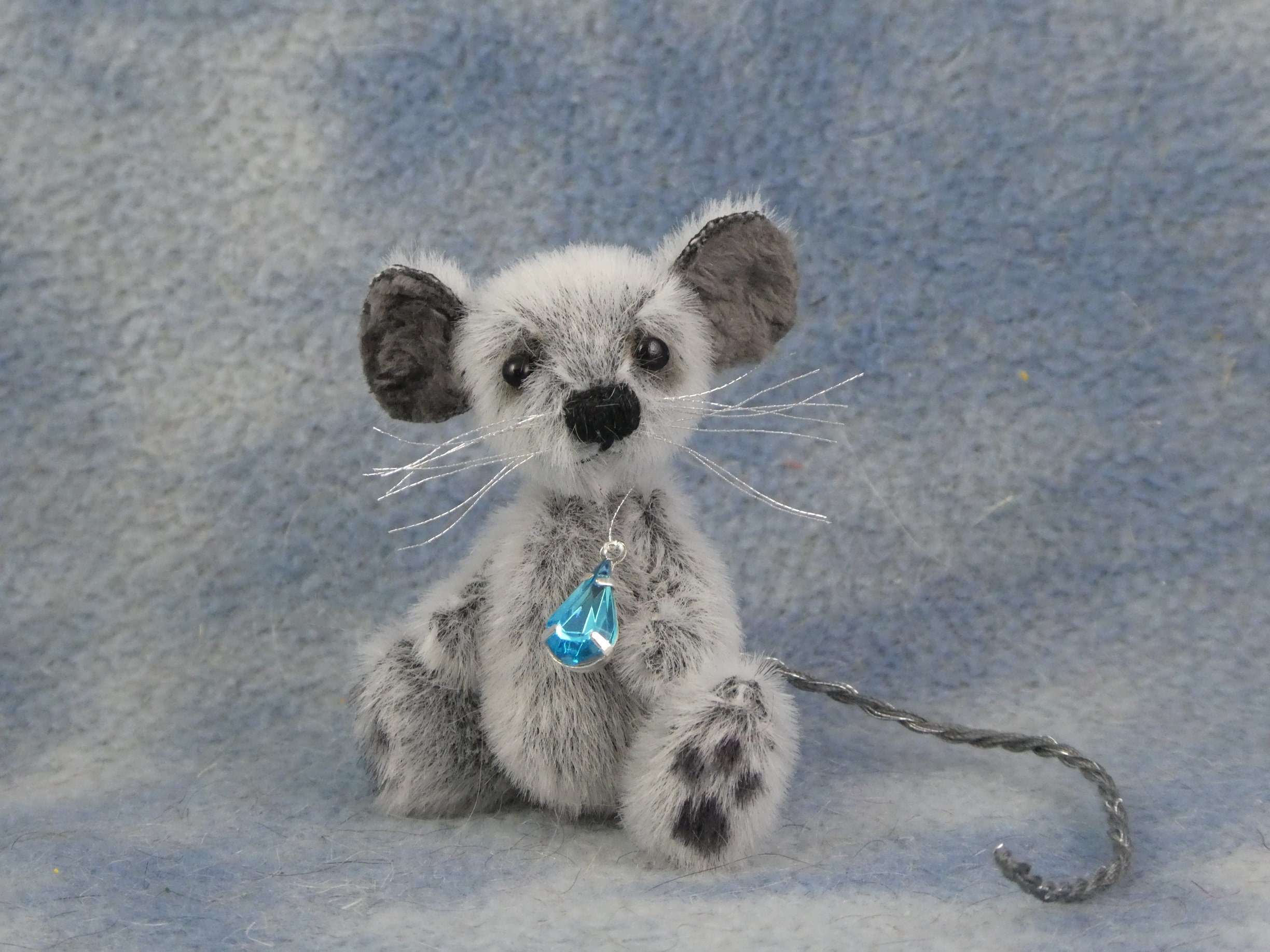 2 Teeny Tiny Micro Miniature Artist Mouse Bear * Bramber Bears * Cloud