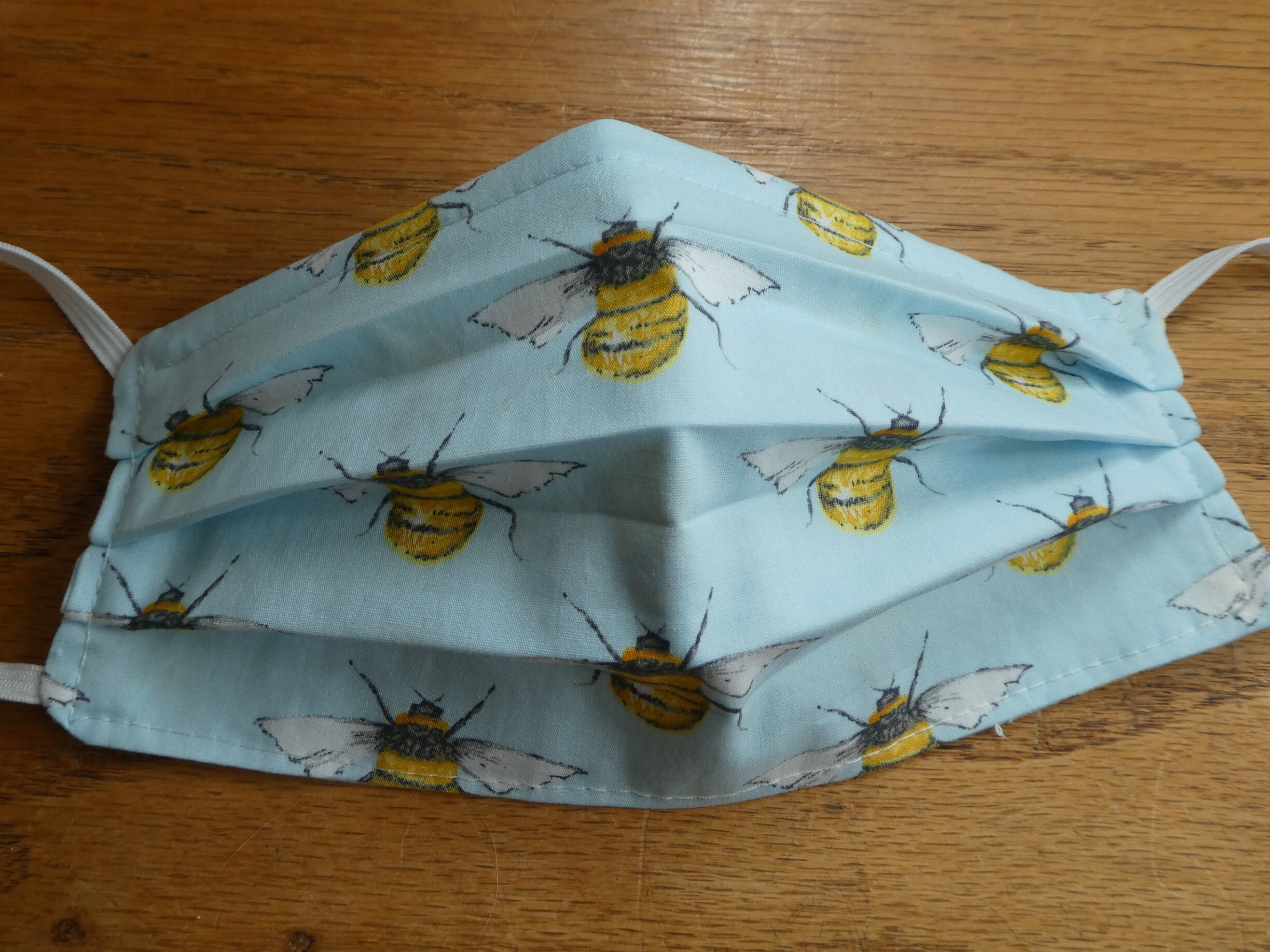 1 x Pure Cotton Face Masks Double Layer, wired nose piece. Bees