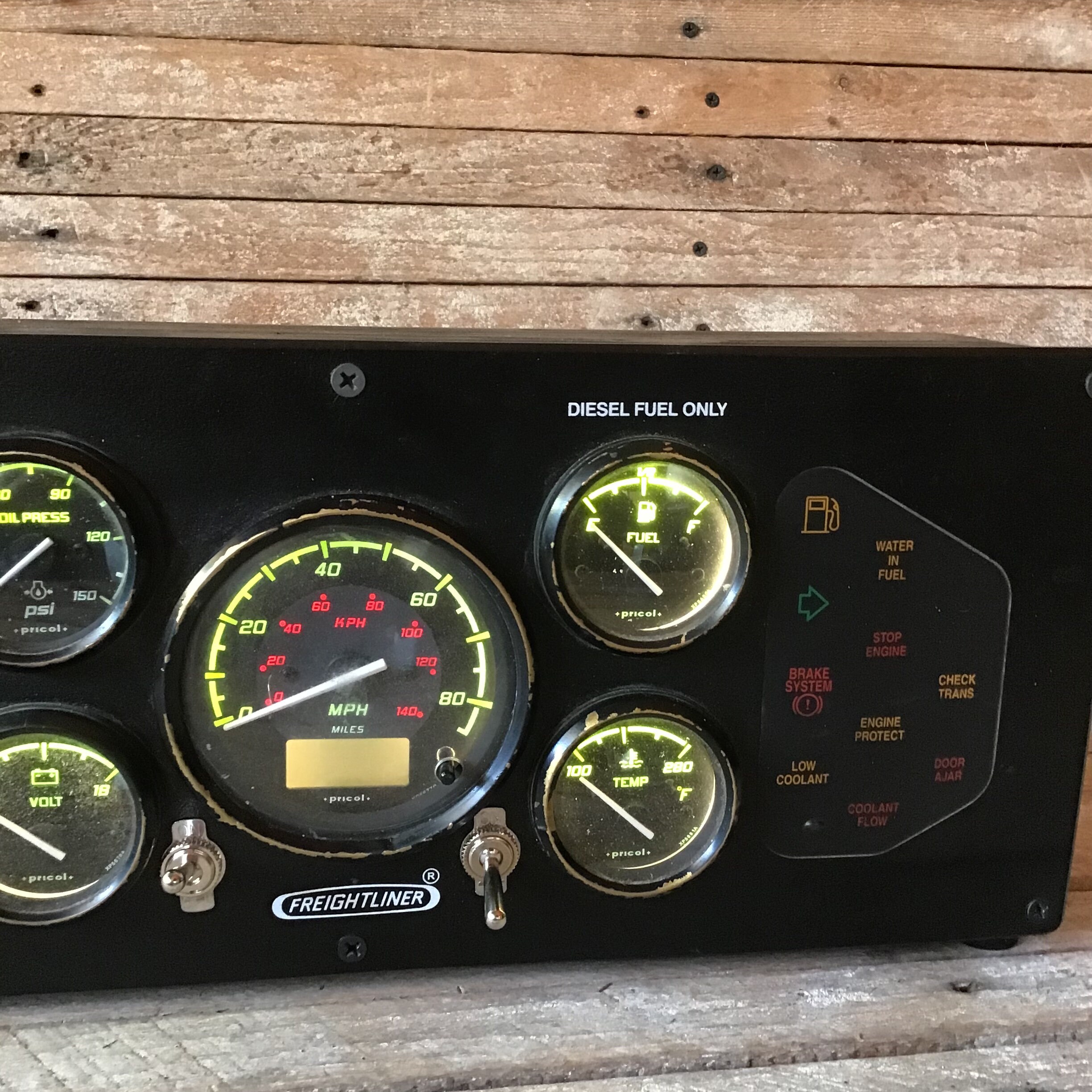 Freightliner Instrument Gauge Dashboard Cluster Accent Light Low Watt ...