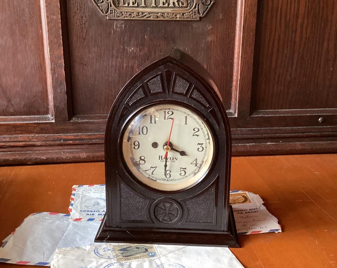 Vintage Bakelite Cathederal Style Clock, Desk Clock, Time Piece ...