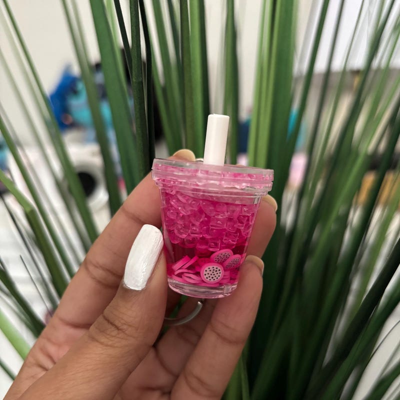 Aesthetic Liquid Keychain - Etsy